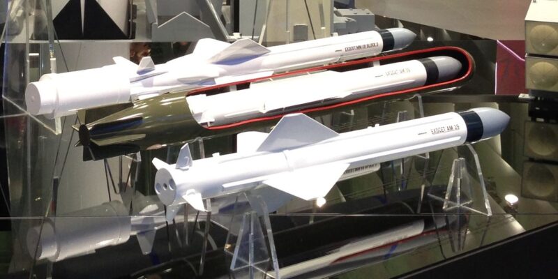 La marine française teste avec succès le nouveau missile Exocet - Zone ...